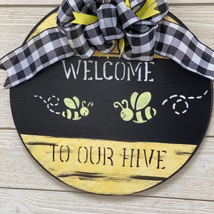 Bee Theme Welcome Wreath, Welcome Door Sign, Front Door Wreath, Welcome ...