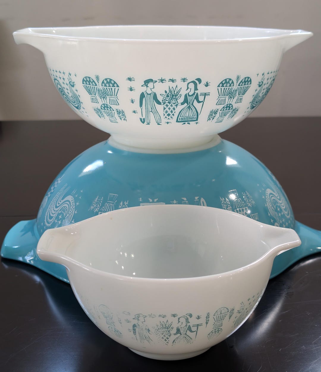 Pyrex Cinderella Turquoise Mixing Bowls Amish Butterprint 444, 443, 441 ...