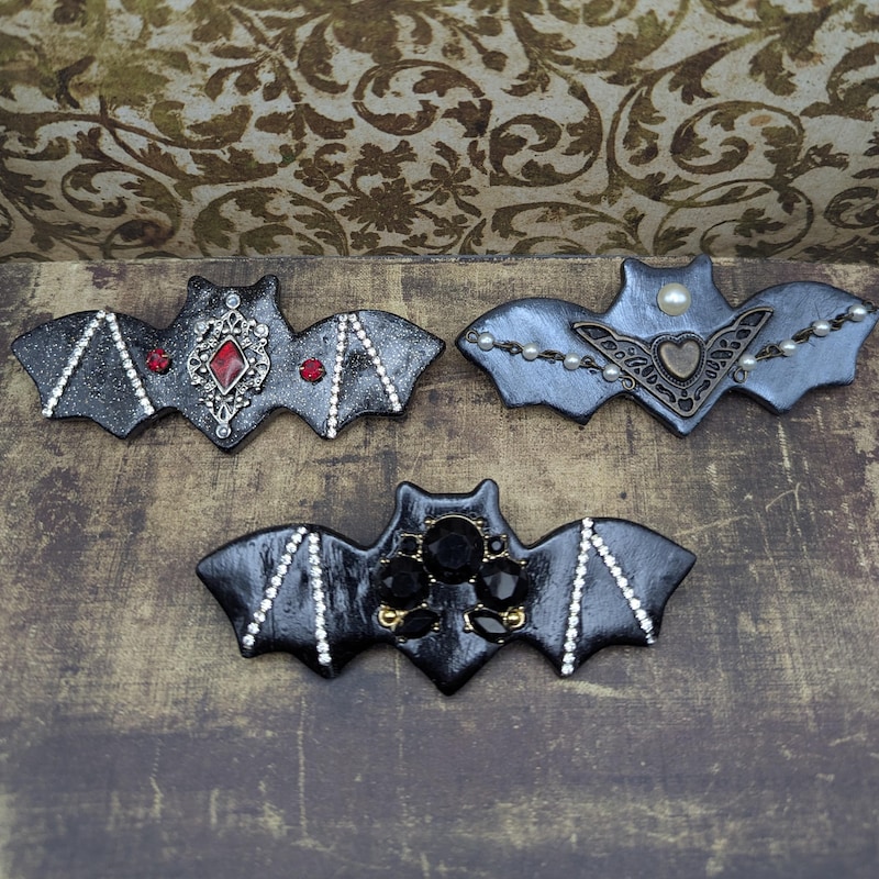 Bat Brooch - Etsy
