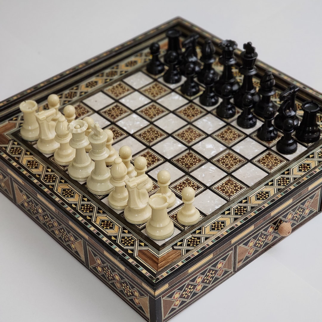 Gorgeous Chess Table, With Metal Chess Pieces, Size 15-3/4"(l) X 15-3/4 ...
