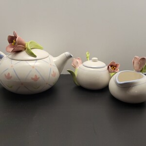 Vintage Avon China Tulip Teapot Cream Sugar Tea Set 6pcs - Etsy
