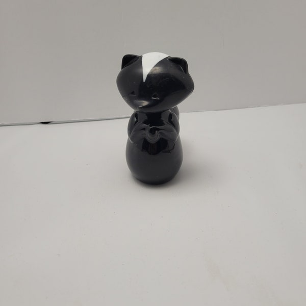 Skunk Pin - Etsy