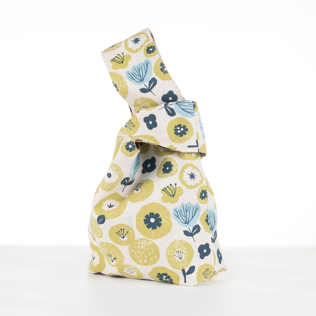 Handmade Reversible Japanese Knot Bag: Floral Cotton Wristlet - Etsy
