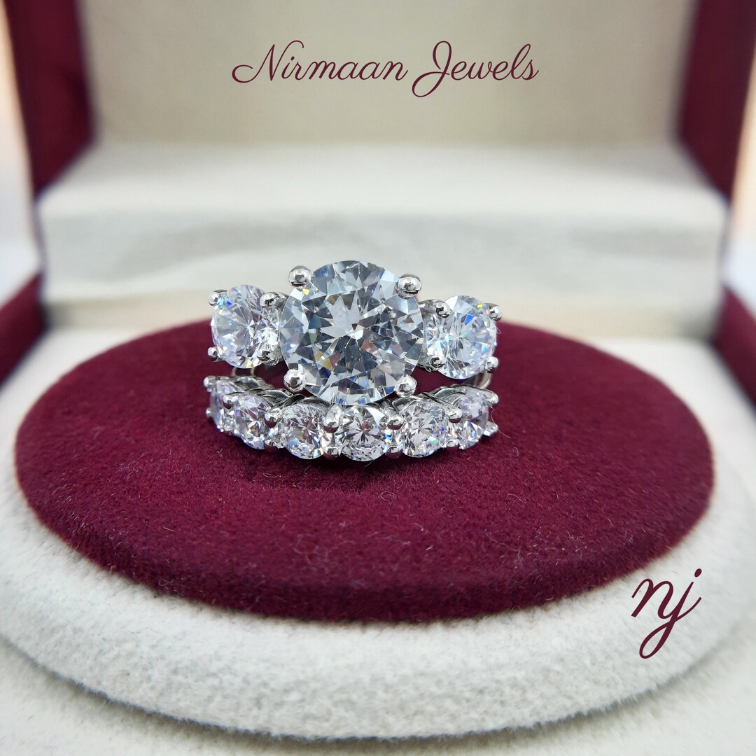 Round Cut Bridal Wedding Ring Set, Three Stone Round Diamond Simulant ...