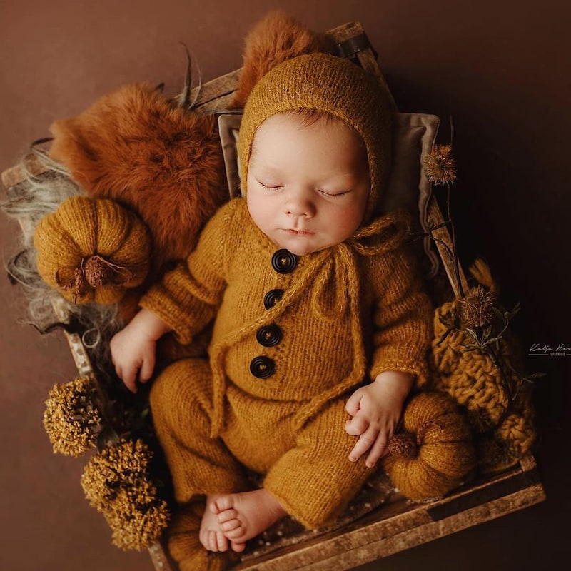 Newborn Photo Prop - Etsy