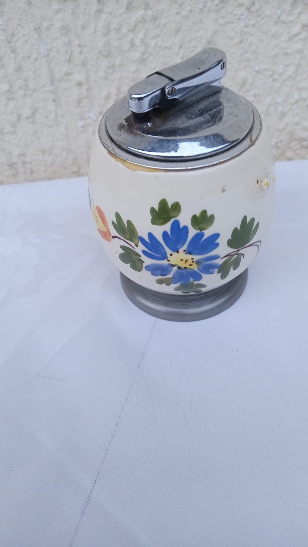 Vintage Lighter Vintage Retro Design Elegant Lighter Table Lighters ...