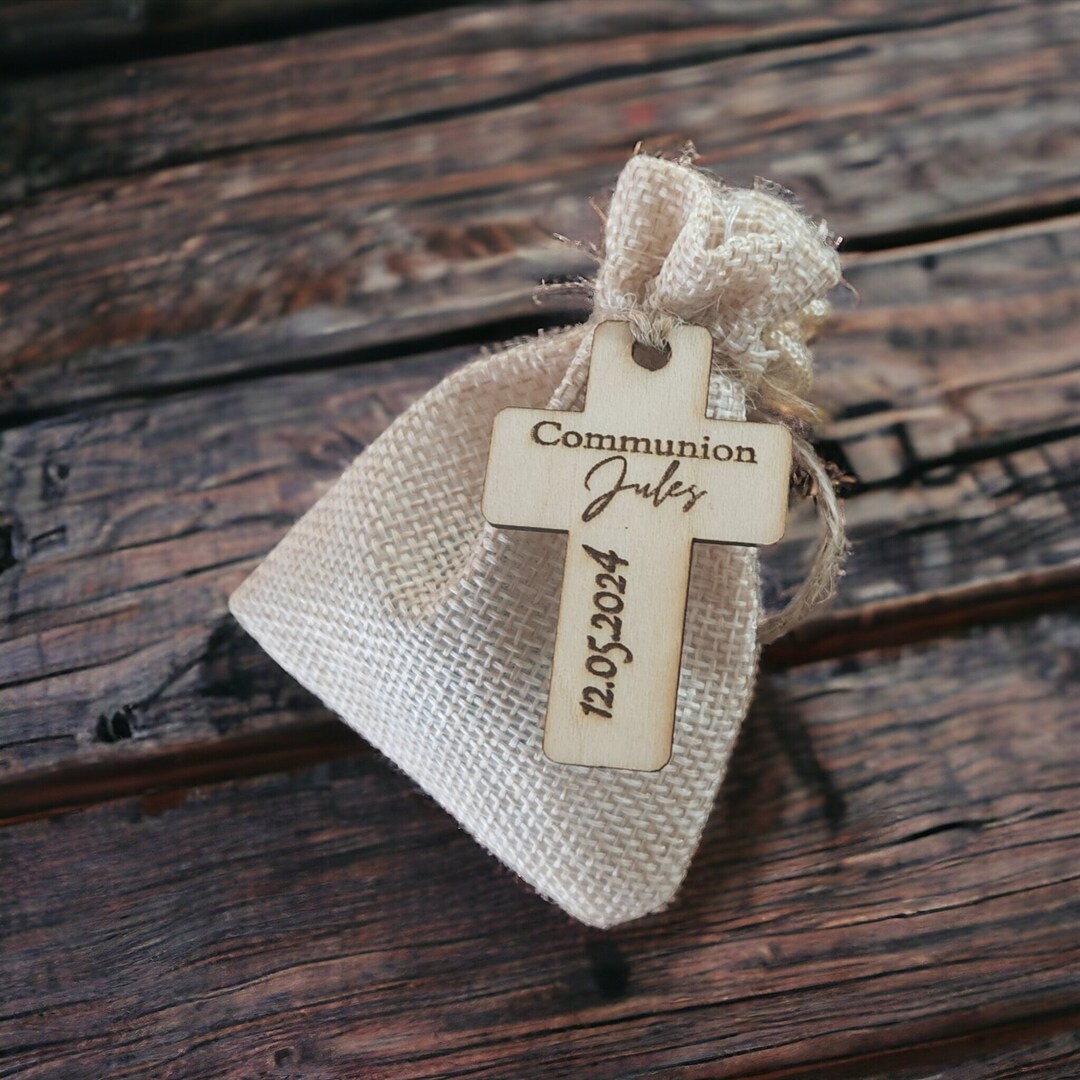 Engraved Wooden Labels for Communion Crosses and Favor Boxes - Etsy
