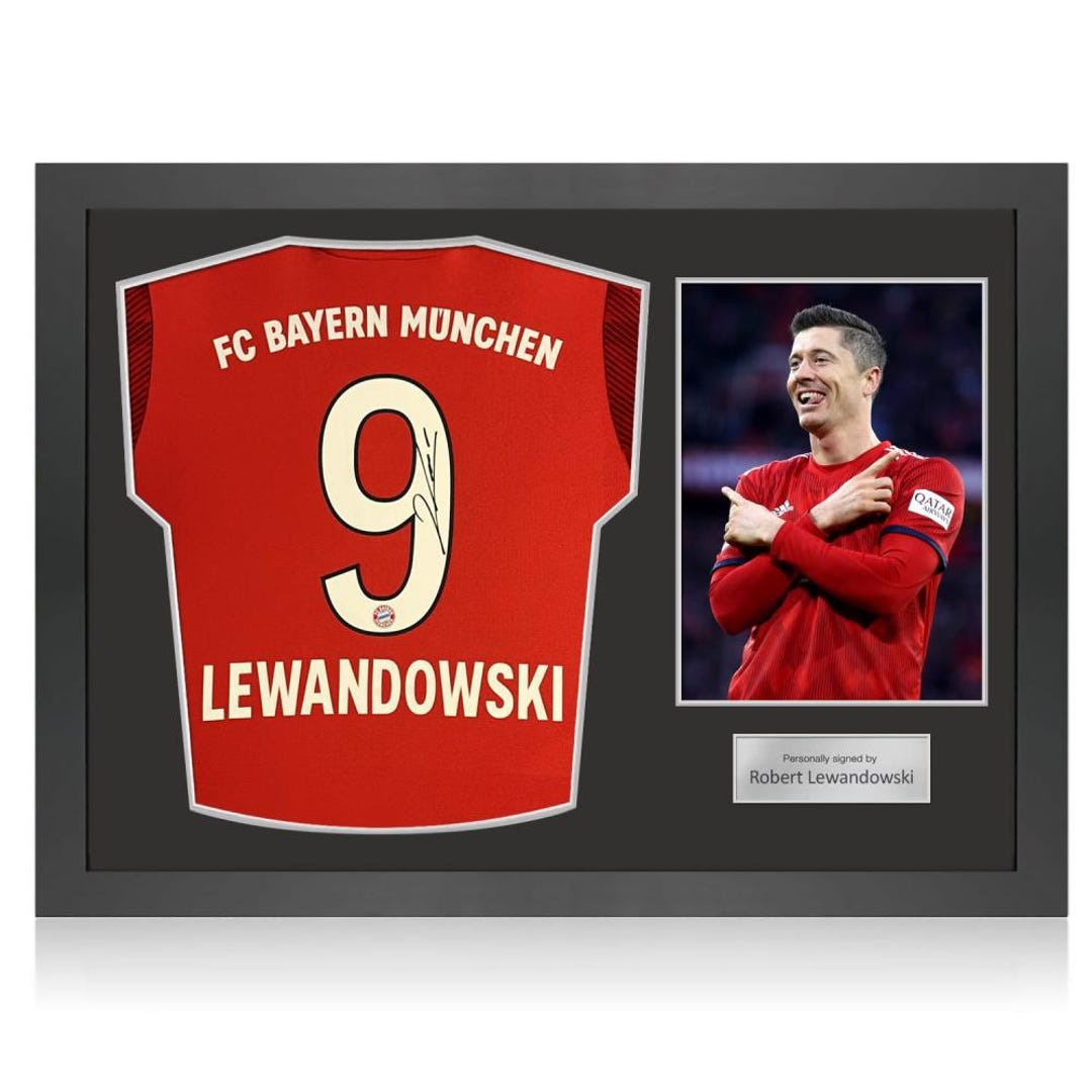 Robert Lewandowski Signed Original Bayern Munich 2018-19 Home Football ...