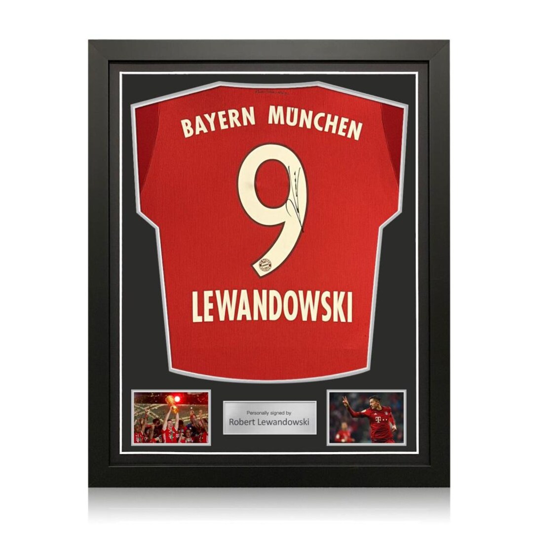 Robert Lewandowski Signed Original Bayern Munich 2015-16 Home Football ...