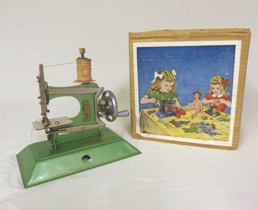 Little Betty Toy Sewing Machine Tiny but Perfect - Etsy UK