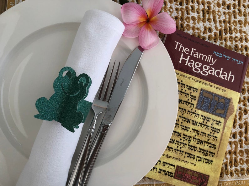 Passover Frog Napkin Ring Template SVG Download - Etsy