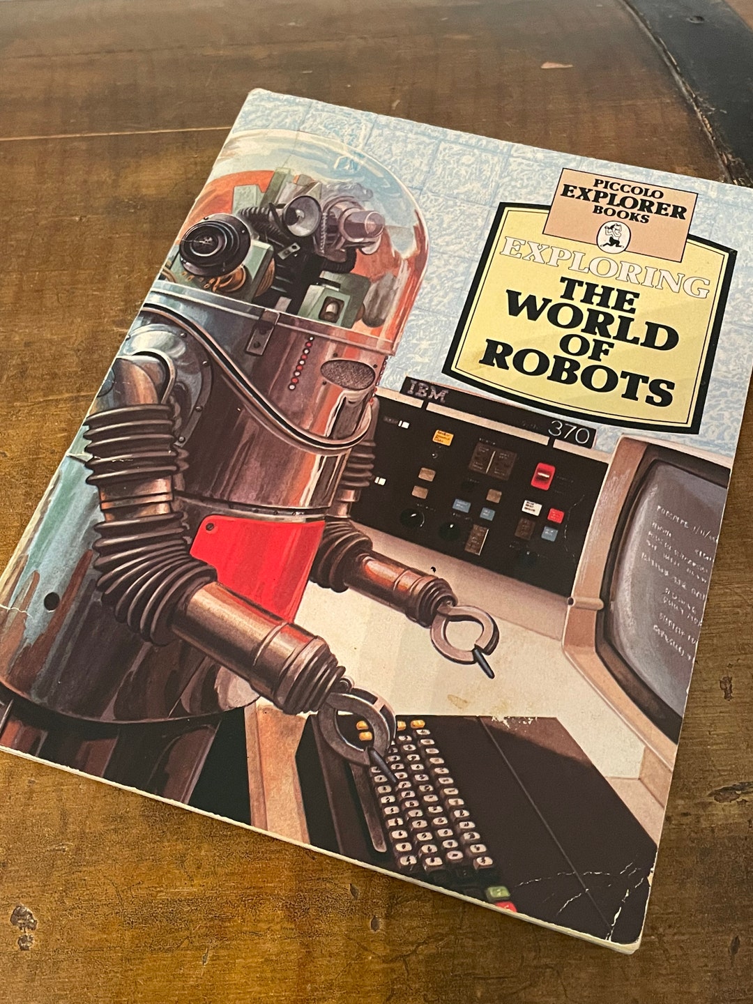 Piccolo Explorer Books - Exploring the World of Robots - Vintage ...