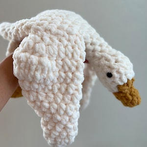 Goose Snuggle Crochet Pattern - Etsy
