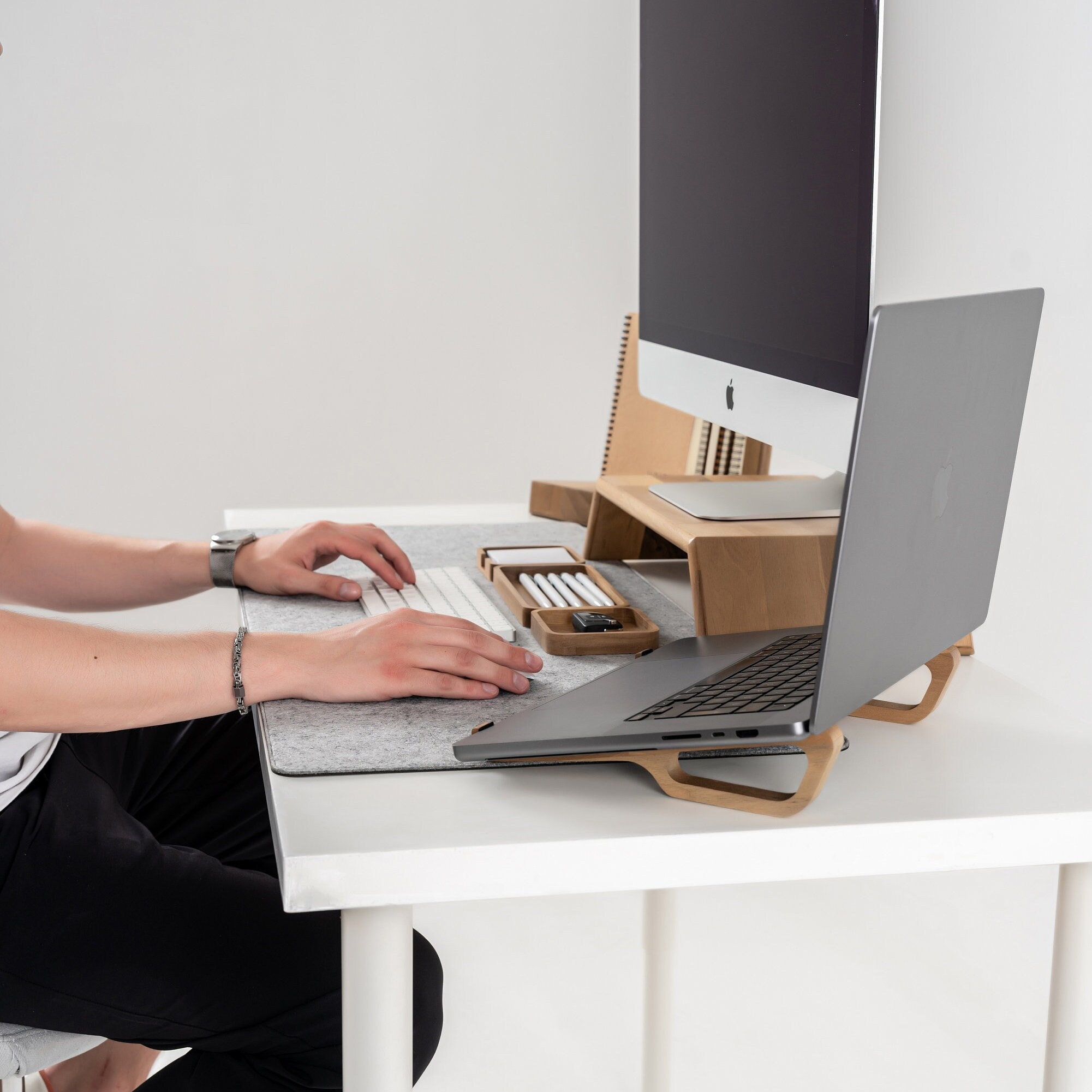 Wooden Laptop Stand, Laptop Stand for Desk, Portable Laptop Stand ...