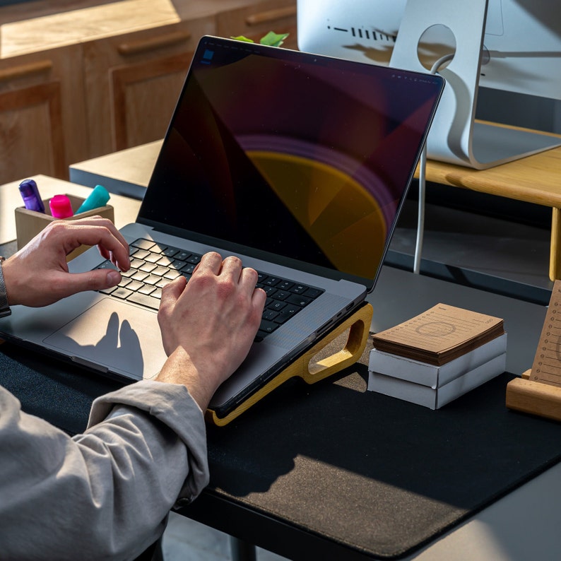 Wooden Laptop Stand, Laptop Stand for Desk, Portable Laptop Stand ...