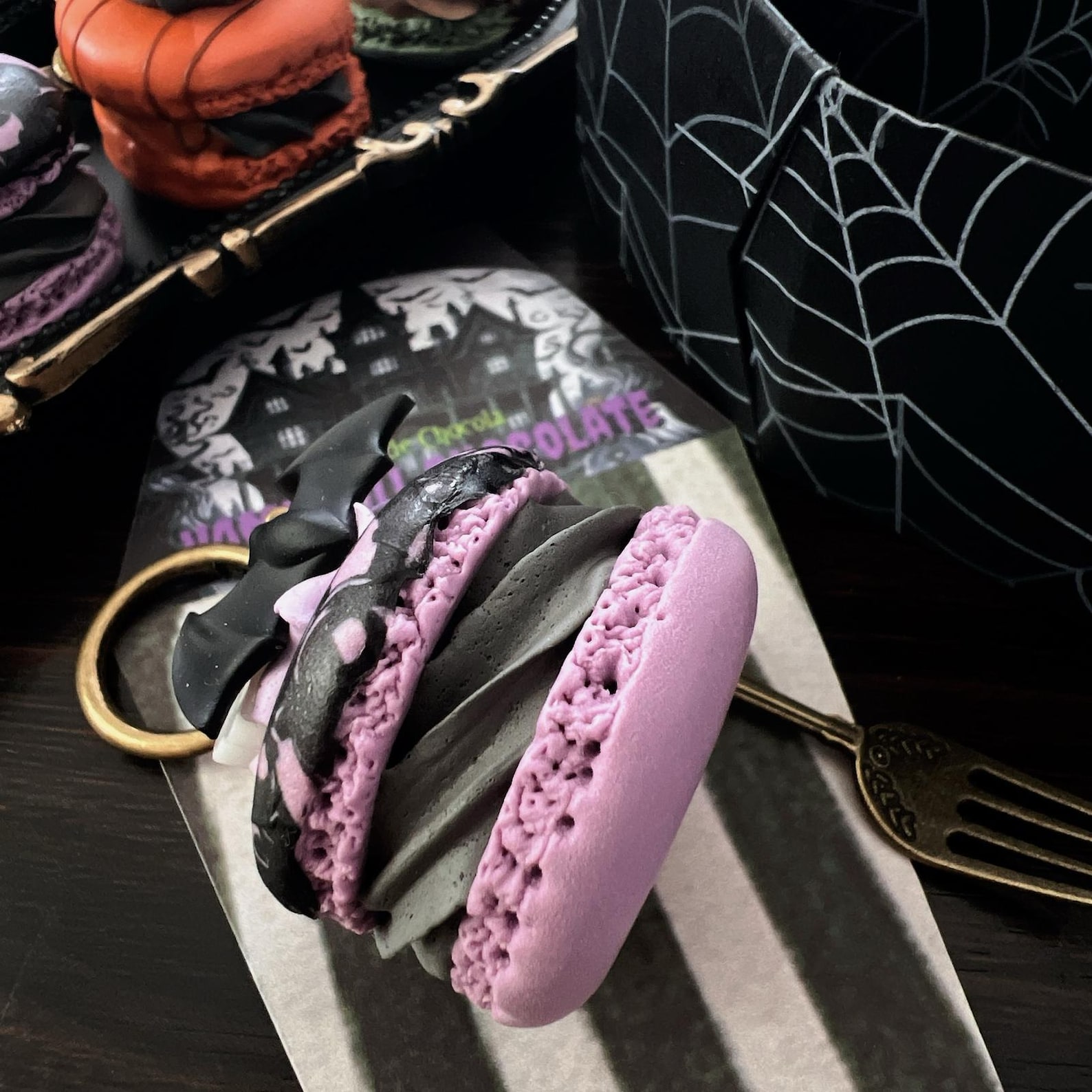 Halloween Purple Macaron Keychain,Clay sweets,cake,Japanese creators ...