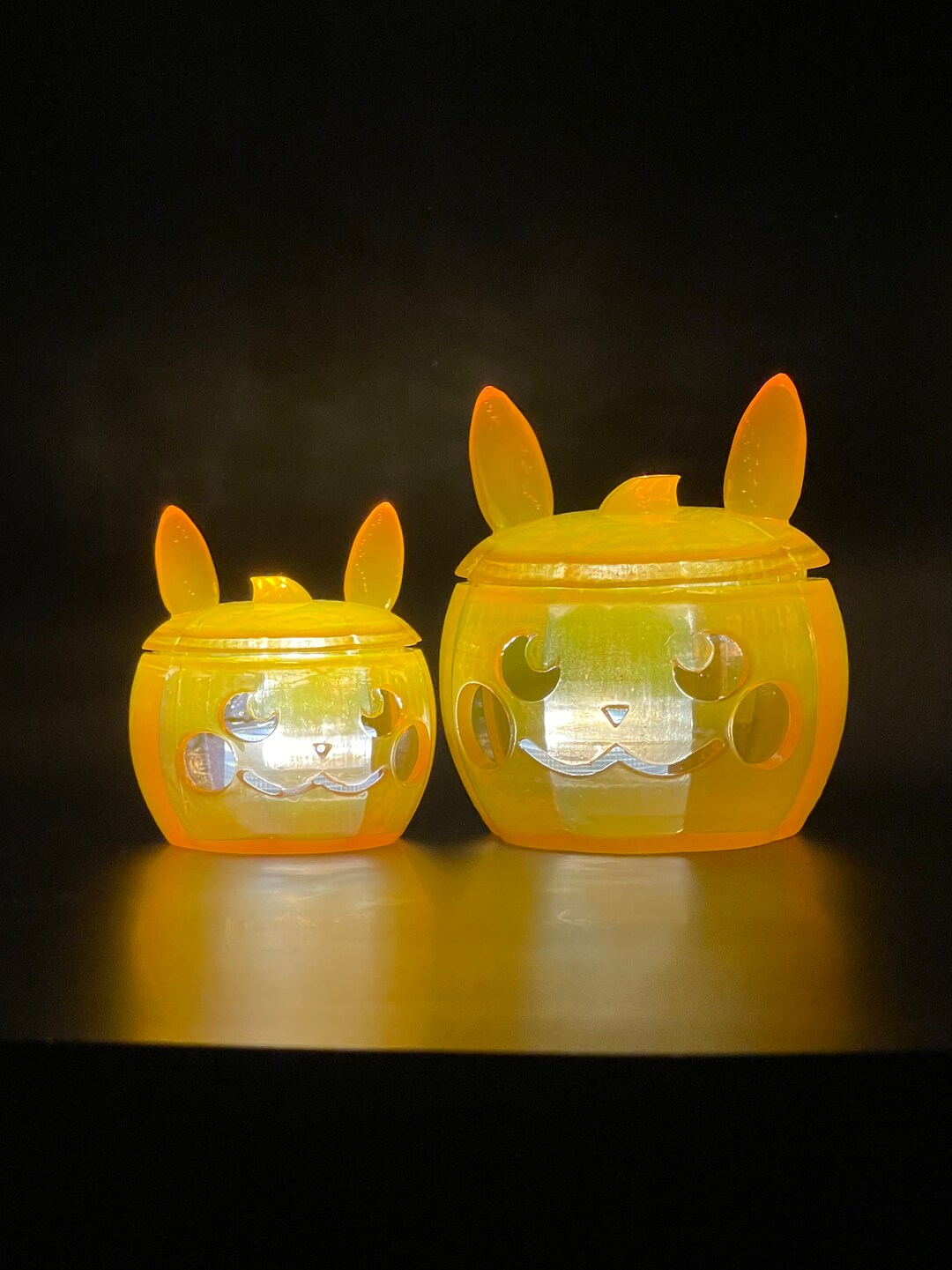 Pikachu Pokémon Spooky Light up Pumpkin Halloween Figurine Light Holder ...