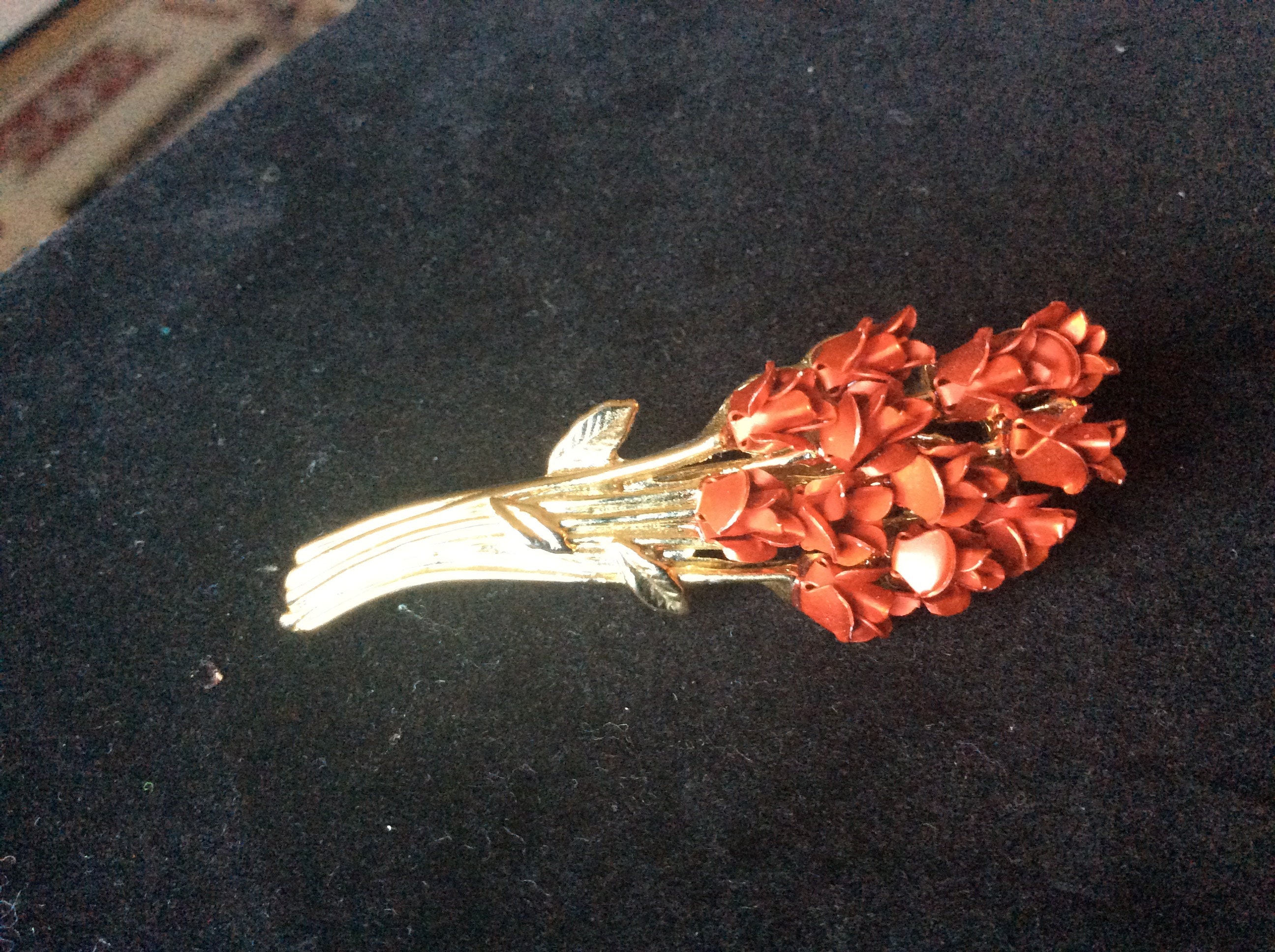 DM Copywrite Symbol 1997 Dozen Red Roses Pin - Etsy