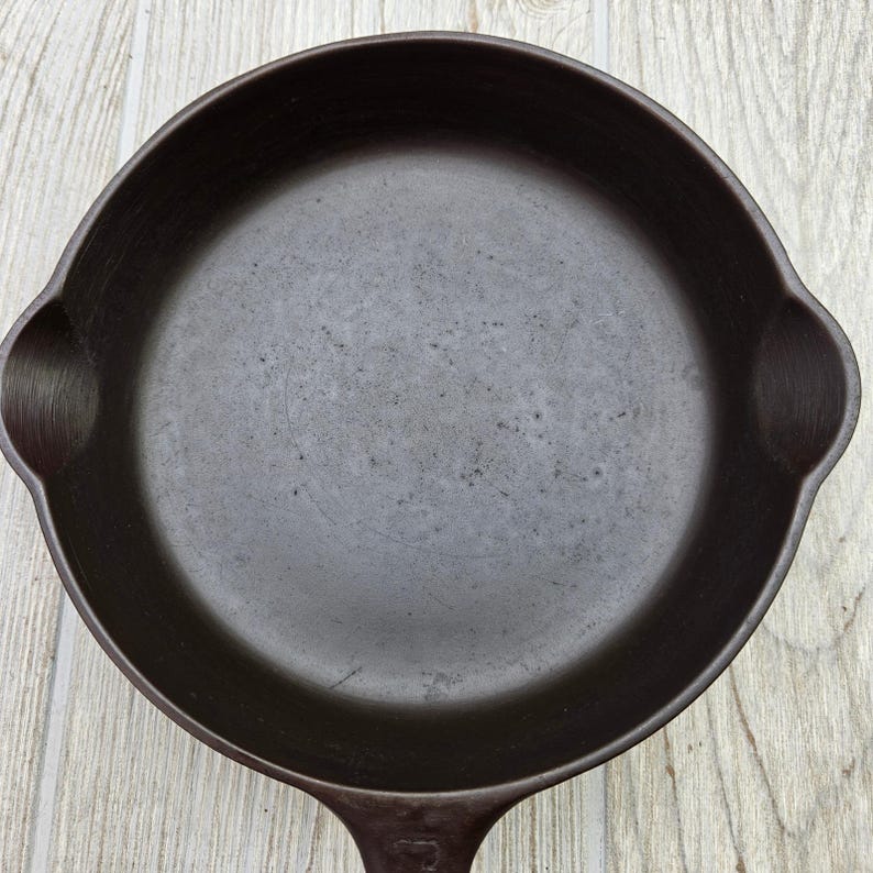 Griswold Small Block Logo No. 3 Cast Iron Skillet Erie PA 709 C 6" No ...