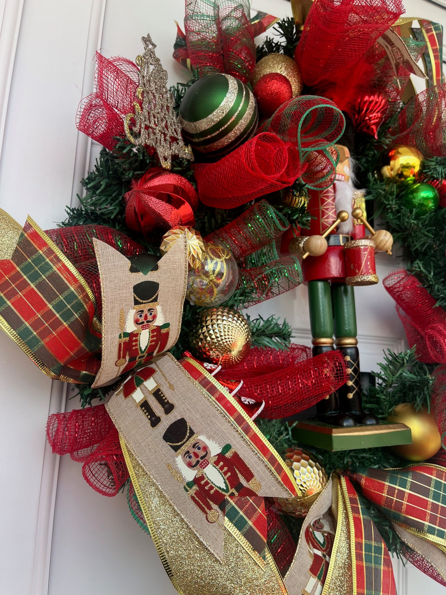 Christmas Red Green Gold Nutcracker Wreath, Baubles Deco Mesh ...