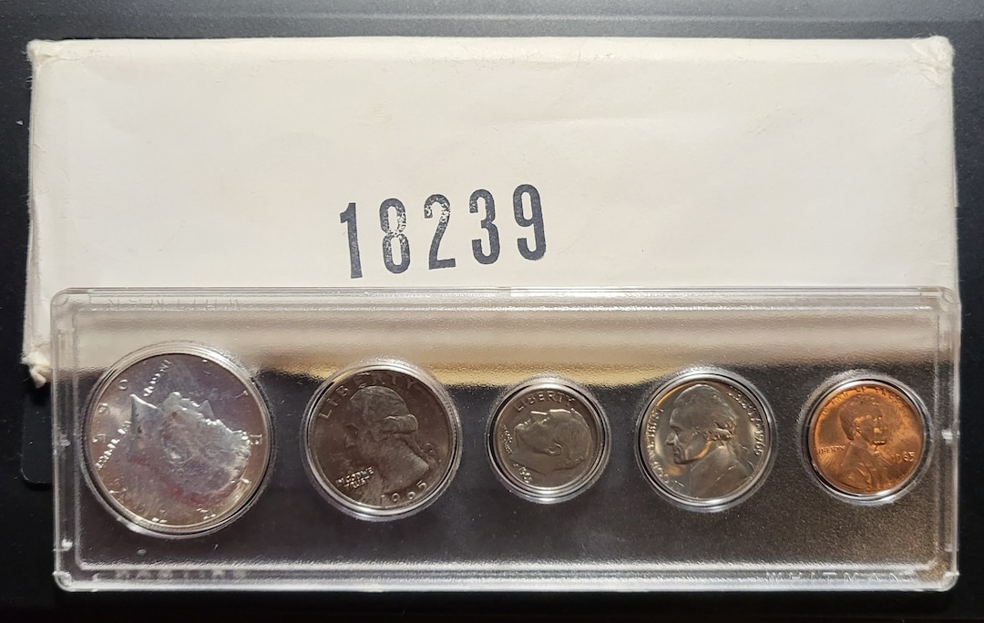 John F Kennedy 1965 Commemorative Coin Set. in Original Hard Plastic ...