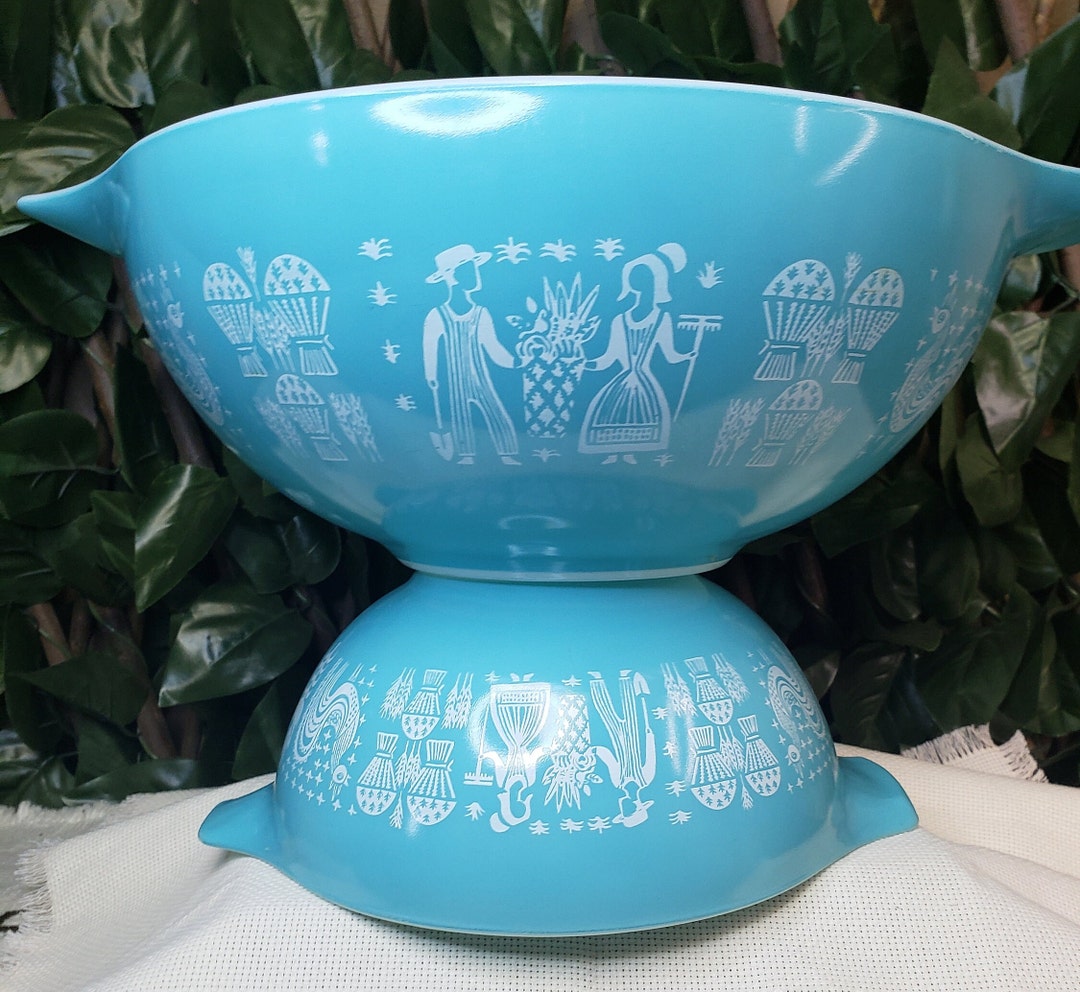 2 Opalware Pyrex Amish Butter-print Turquoise Spouted Bowls 1 1/2 Qt ...