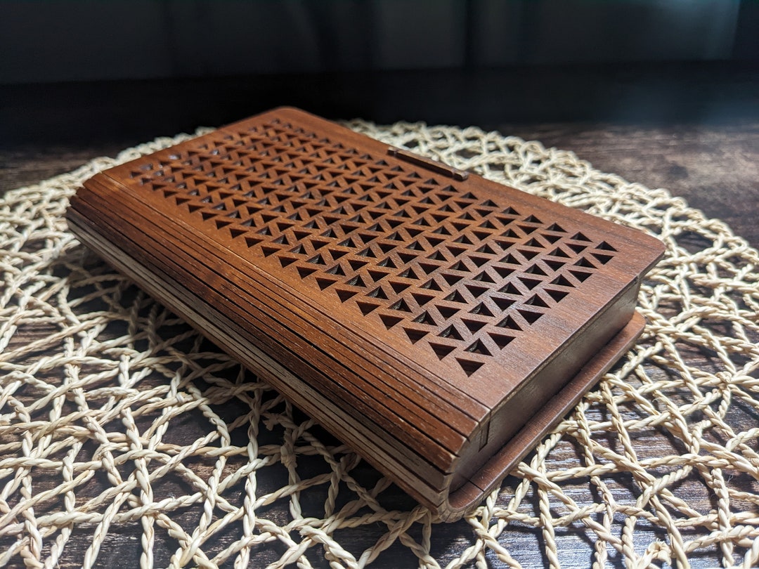 Wooden Keepsake Box: Triangle Pattern Memory Box - Etsy