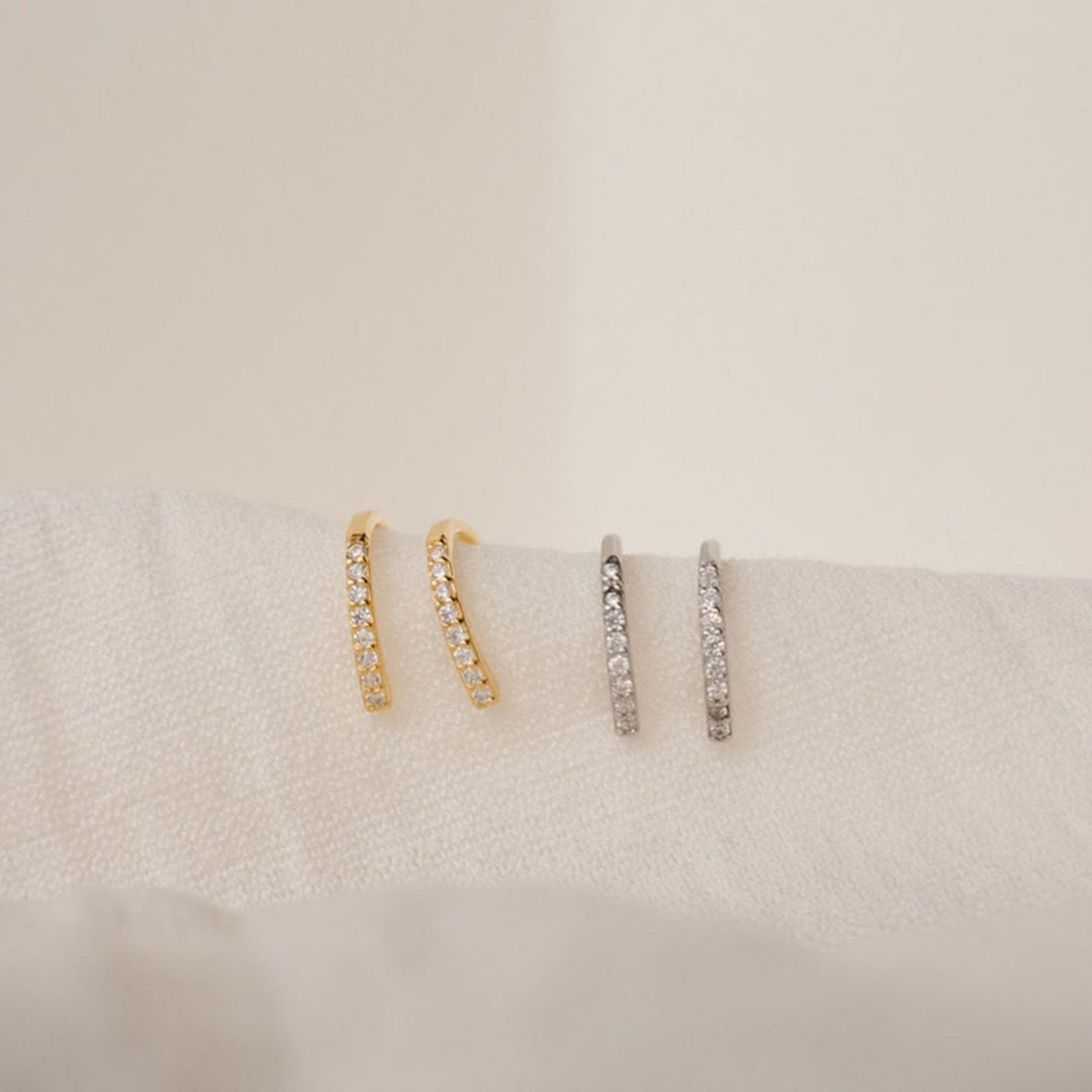 Pave Diamond Threader Earrings Arc Wire Earrings Gold Wire Moissanite ...
