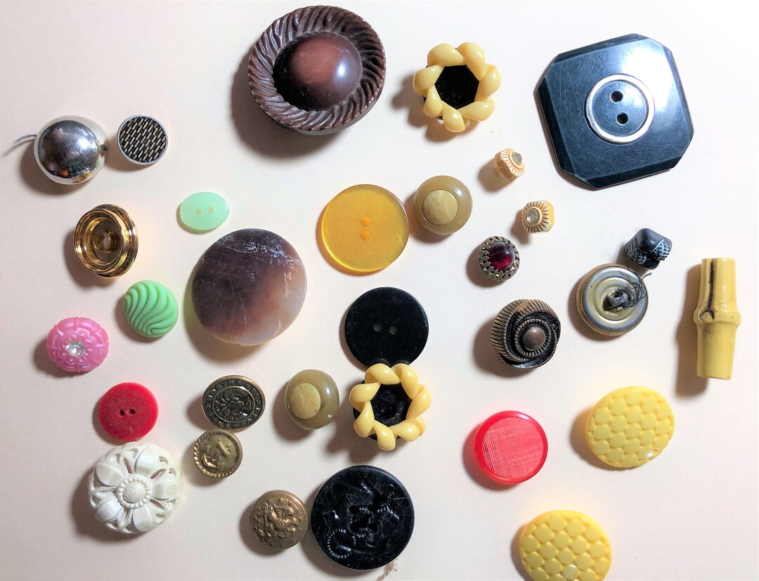 Antique Button Assortment, Vintage Buttons, Metal Buttons, Mixed Lot of ...