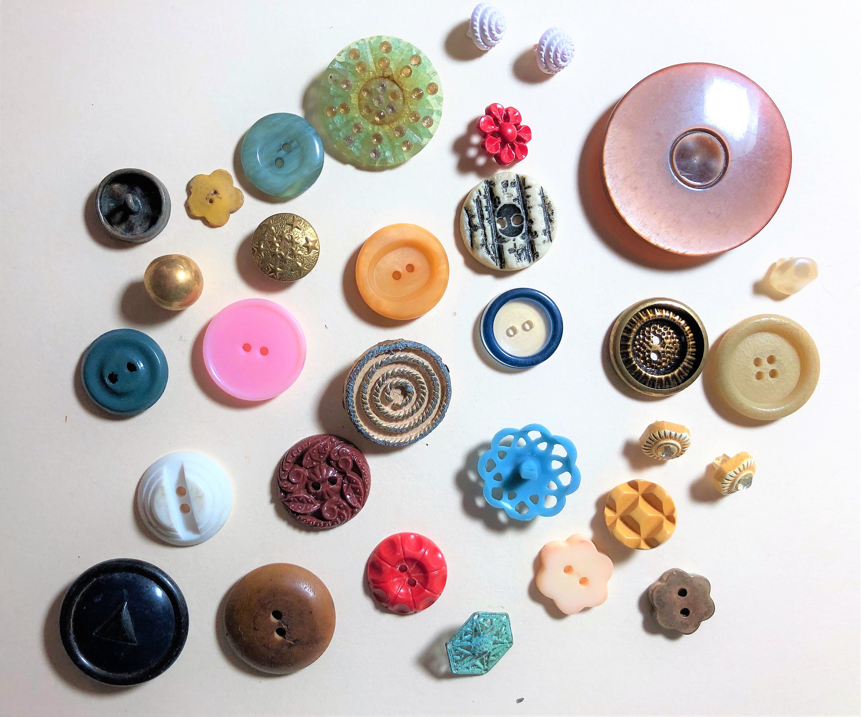 Antique Button Assortment, Vintage Buttons, Metal Buttons, Mixed Lot of ...