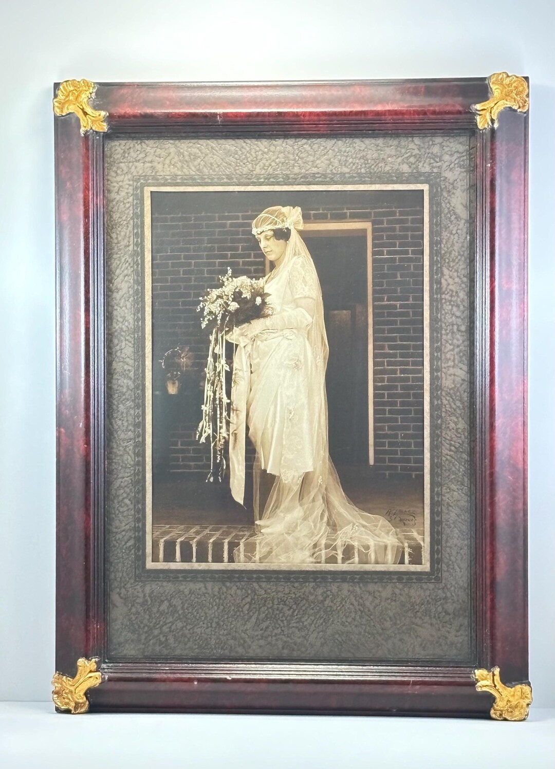 Antique Bride Photograph: Vintage Wedding Photo in Wood Frame (16x12 ...