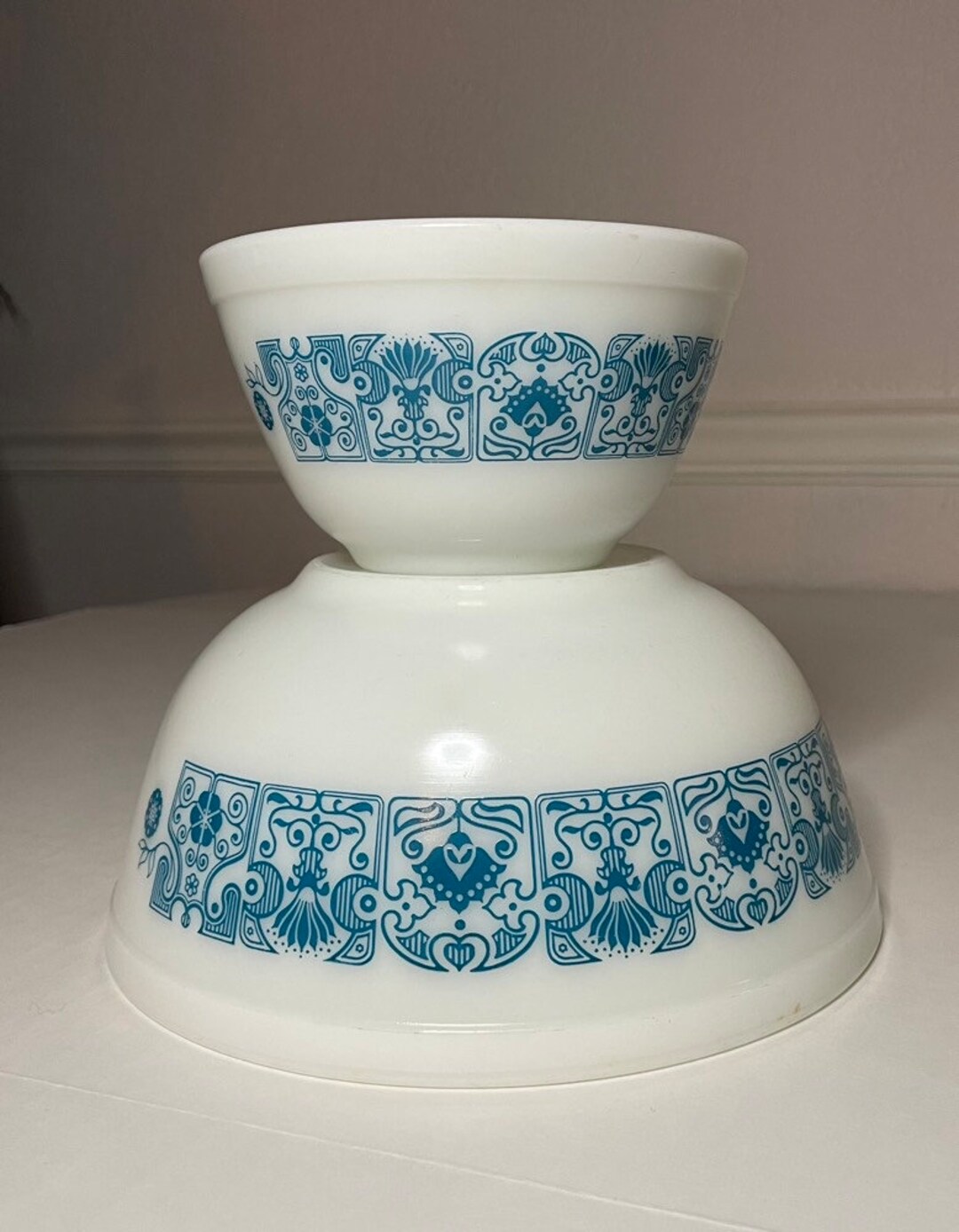 Pyrex Blue White horizon Mixing Bowls, Set of 2, 401 and 402, Nesting ...