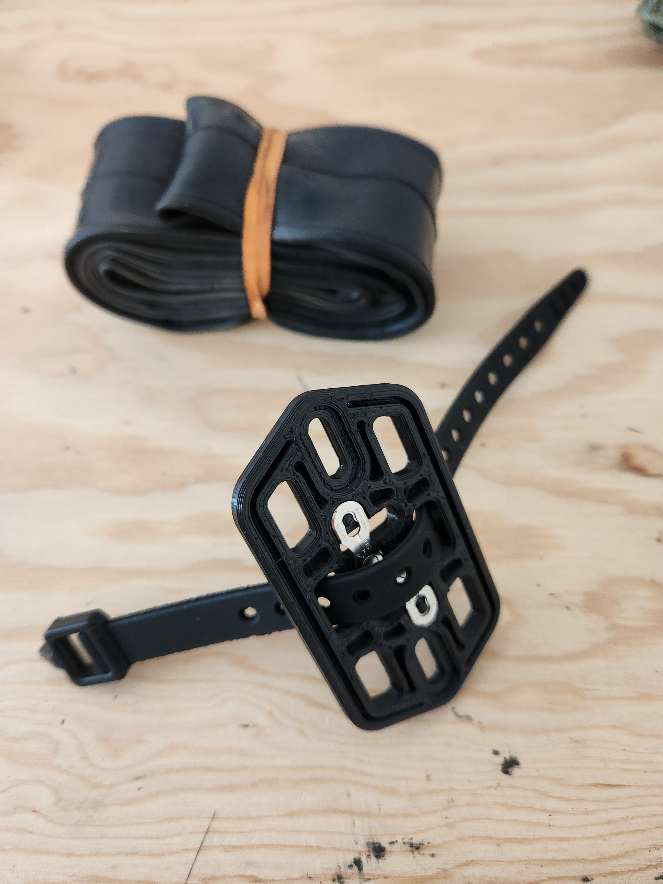 Bike Tube Carrier Plate With Quick Link Storage Made With Recycled ...