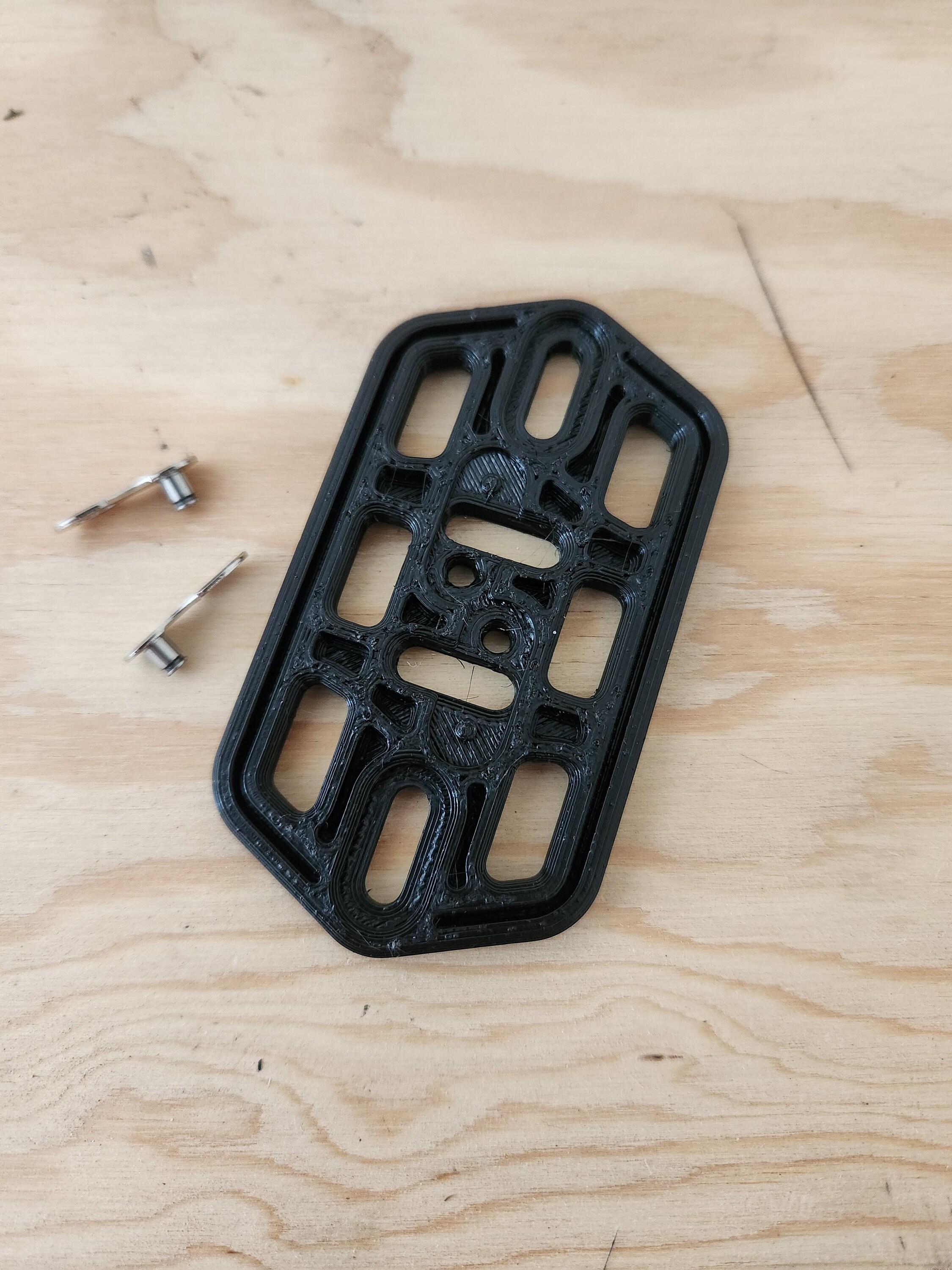 Bike Tube Carrier Plate With Quick Link Storage Made With Recycled ...