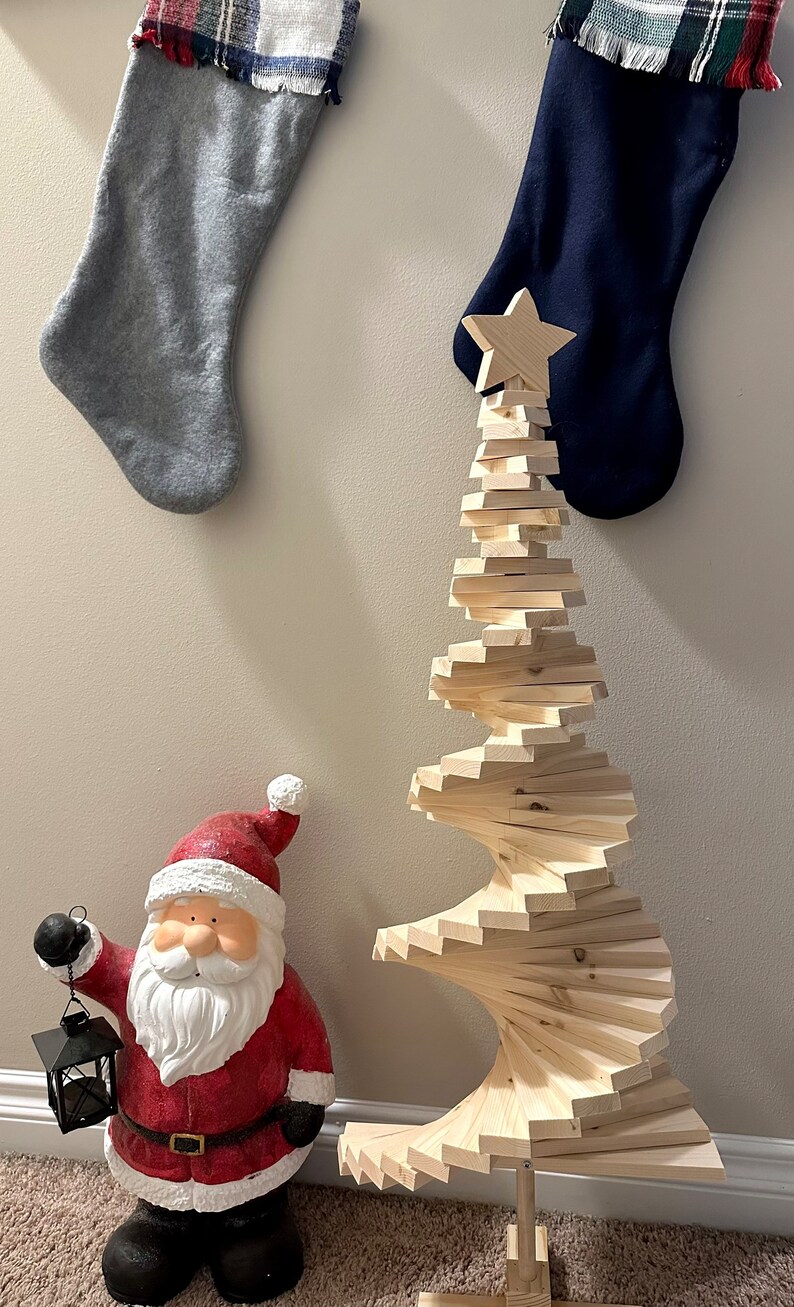 Spiral Wooden Christmas Tree Statue/christmas Decor - Etsy