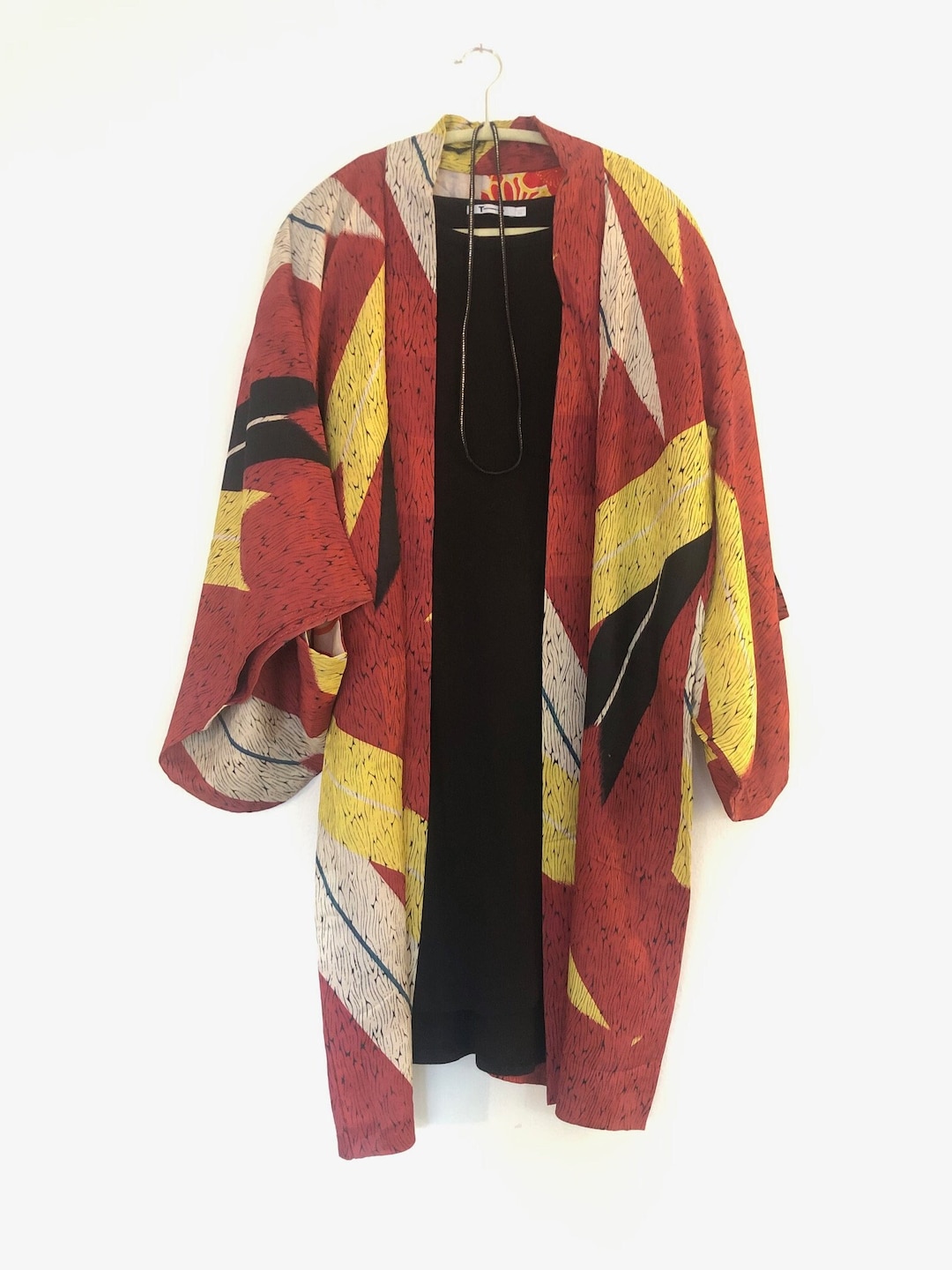 Vintage Kimono Haori / Red With Arrow Pattern - Etsy