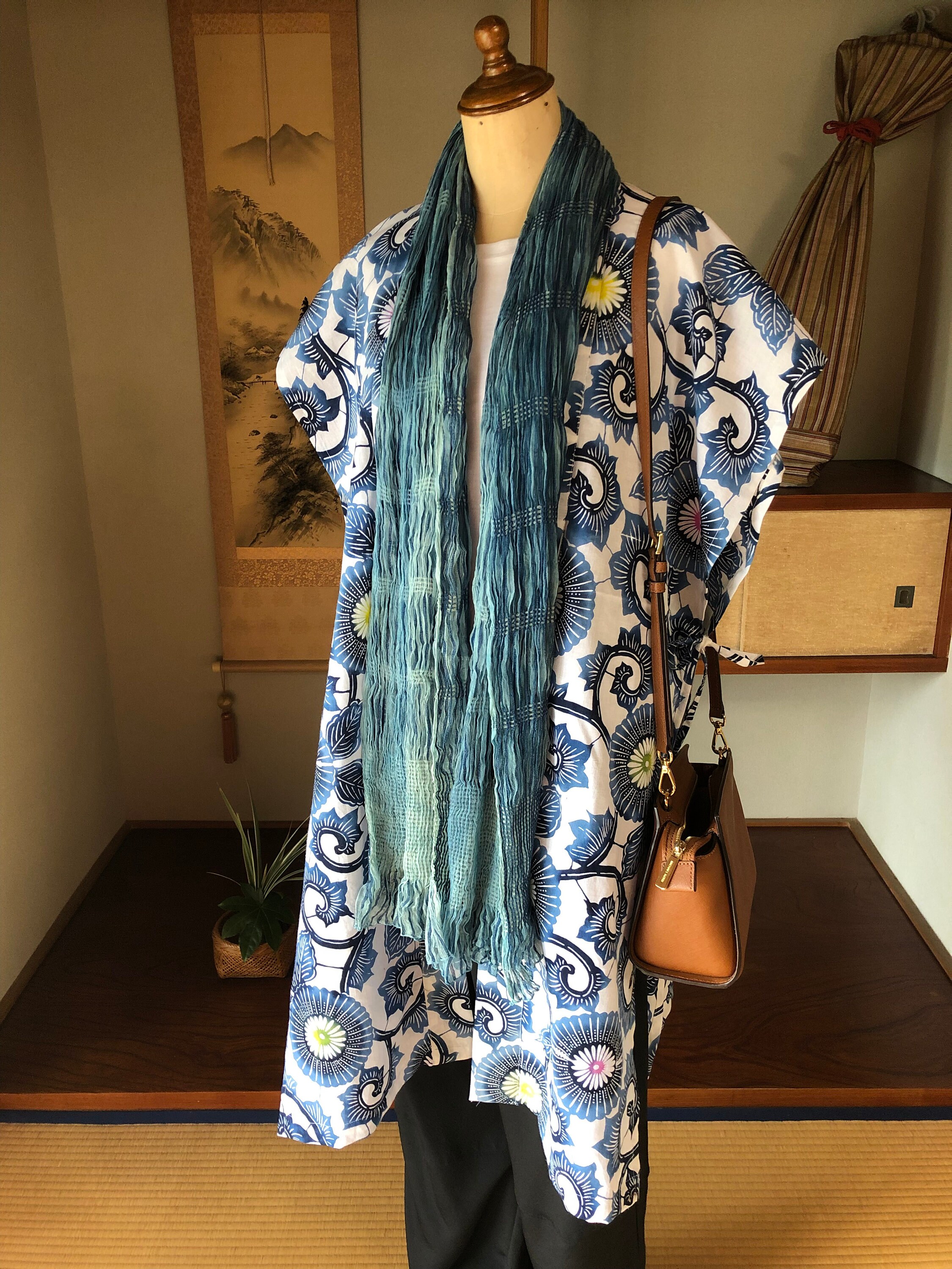 Upcycled Handmade One-of-a-kind Yukata Haori / White With Blue Floral ...