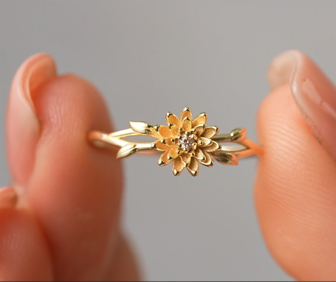 Personalized Birth Flower Ring, Dainty Flower Ring for Women, Custom ...