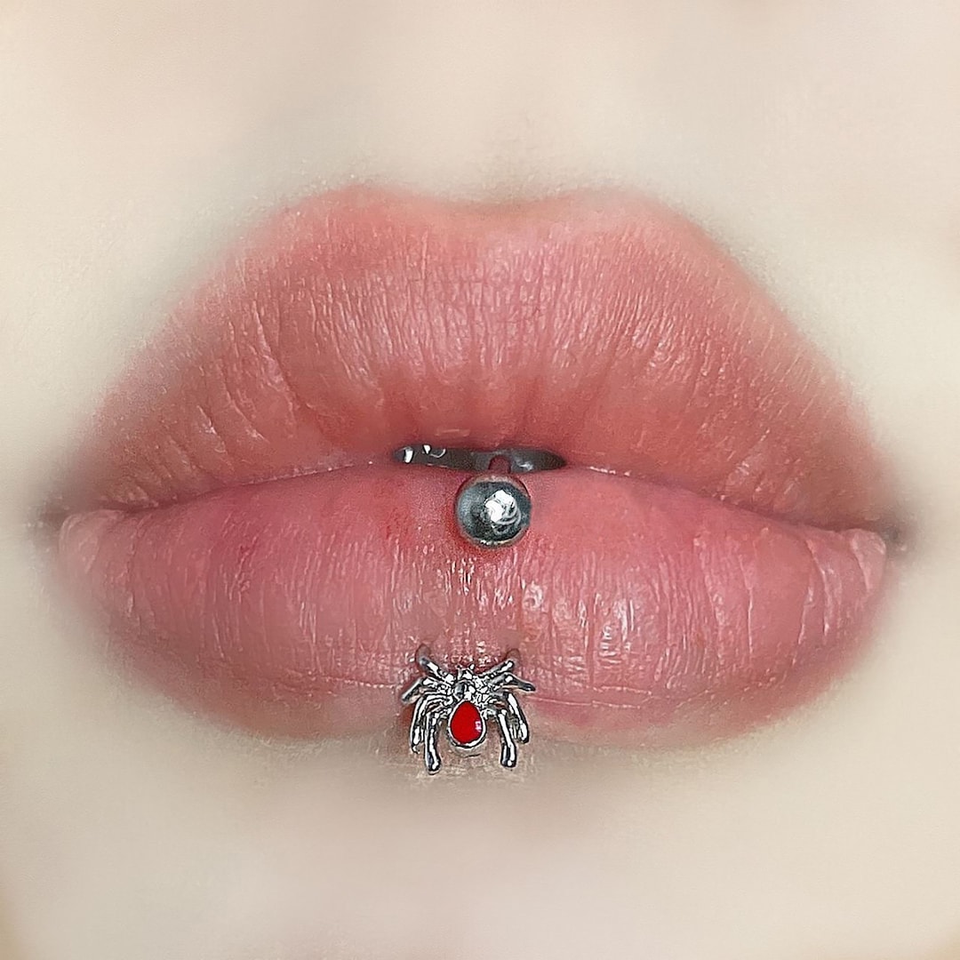 Personality Red Spider Lip Ring, Tragus Piercing, Fashion Eyebrow Ring ...