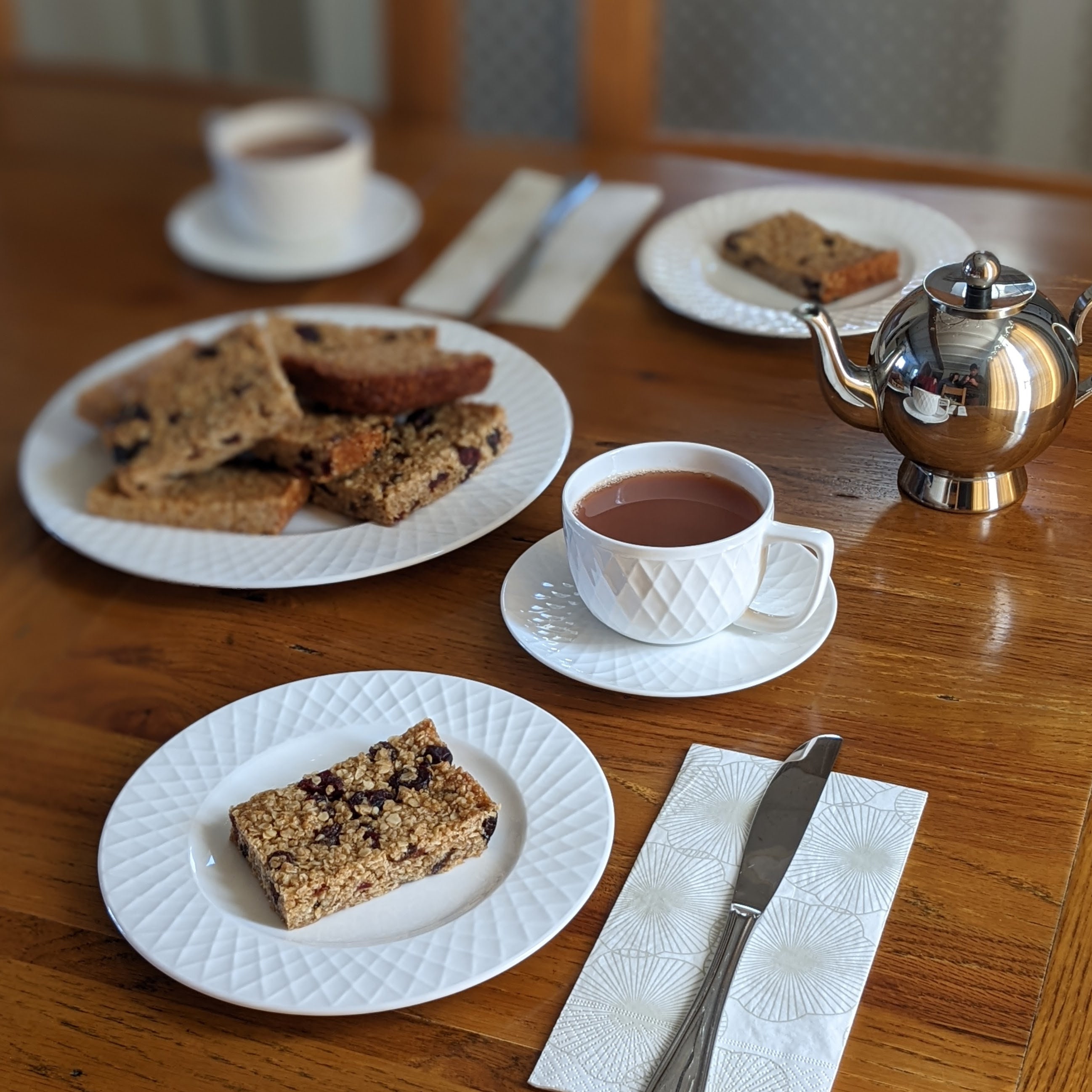 Letterbox Gift Flapjack Box [letterbox Brownies, Letterbox Cake ...