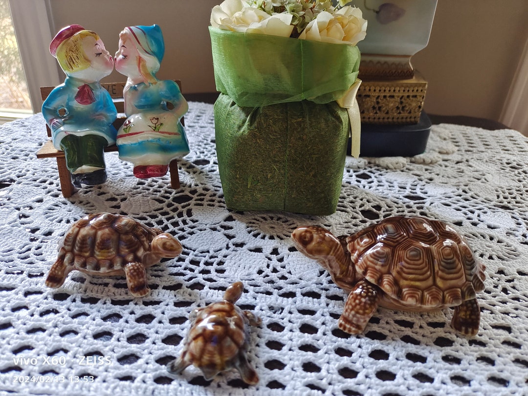 Set of 3 Wade Tortoise Figurines Large, Medium and Small, Vintage Wade ...
