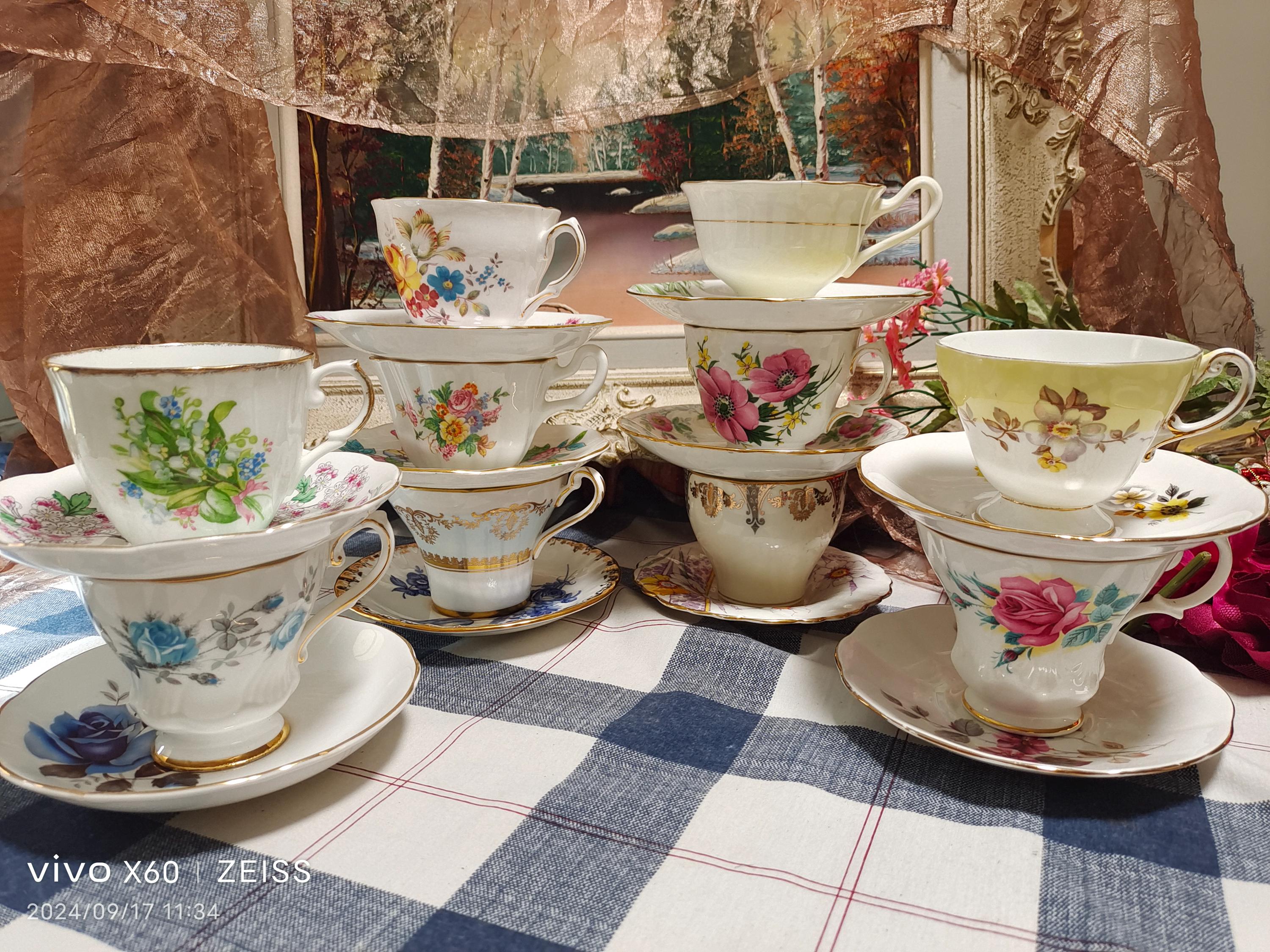 Vintage Mismatched Bone China Tea Cups & Saucers – English Floral Tea ...