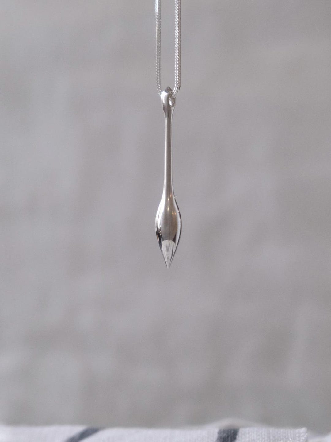 Silver Pendulum/energy Healing Necklace/dowsing Energy Balancing ...