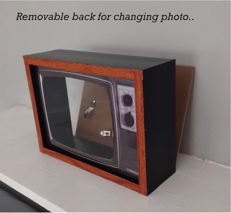 Maniac Mansion - Retro TV Photo Frame - Etsy