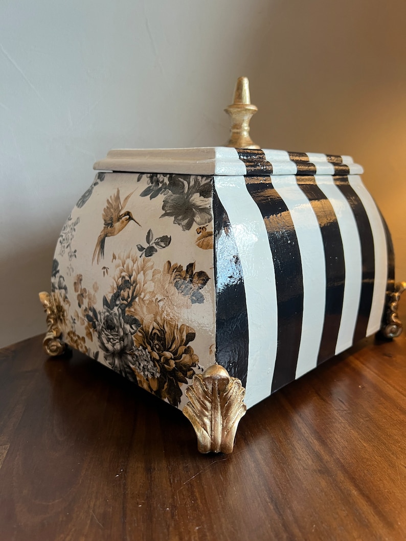 Hand Painted and Designed Vintage Decorative Box - Etsy
