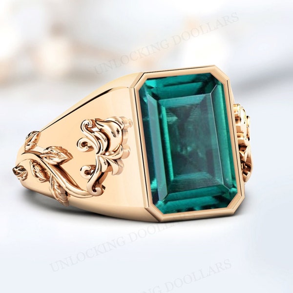 Antique Emerald Signet Ring - Etsy