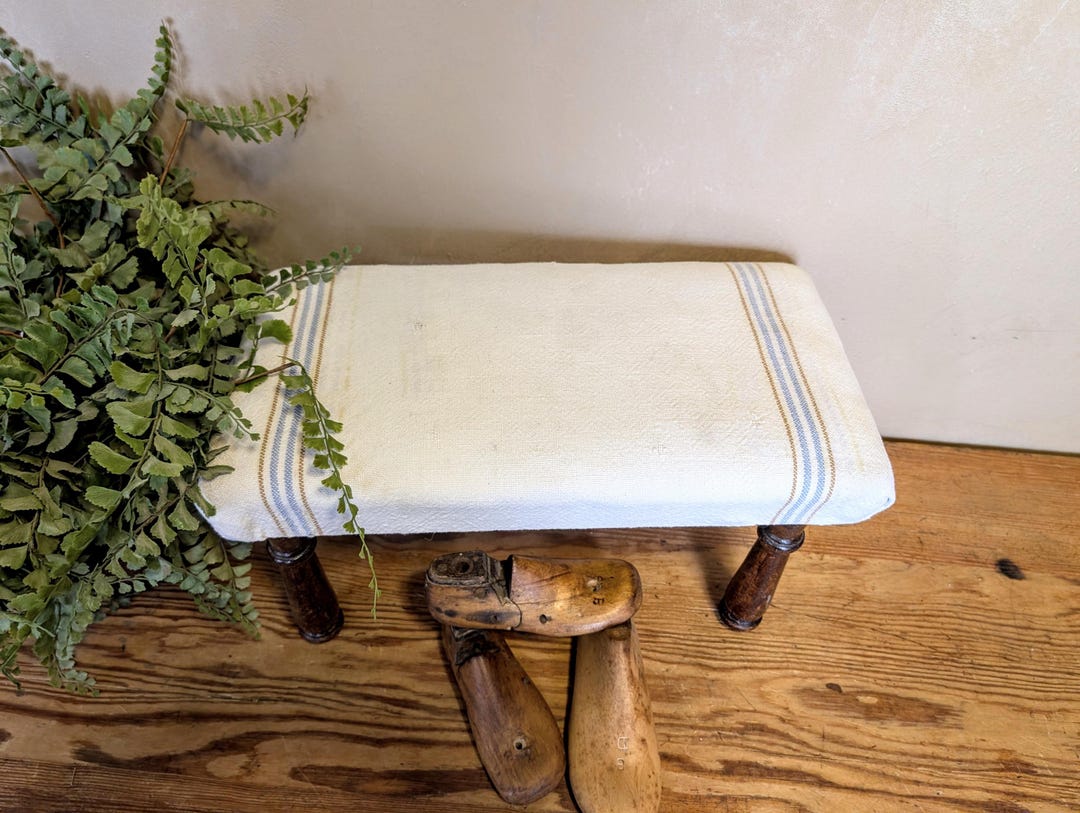 Antique Oak Bench Vintage Feed Grain Sack Covering Farmhouse Decor ...