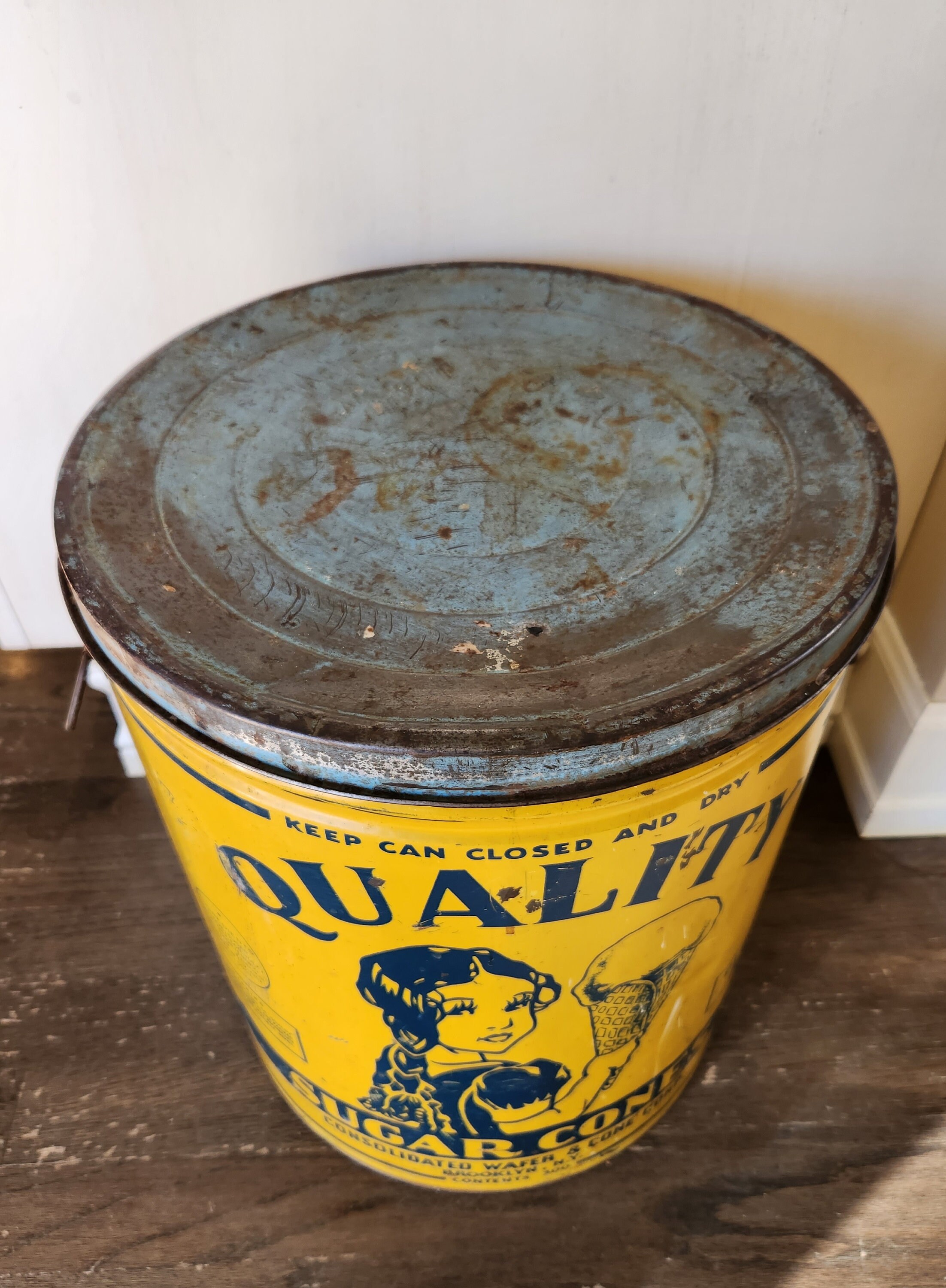 Antique Sugar Cone Tin I Fabulous Graphics I 15.5 Inches Tall - Etsy