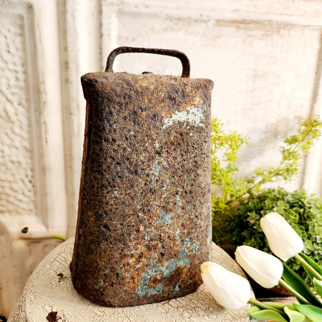 Primitive HUGE Cow Bell I 8 1/2 Inches Tall I Farm Find I All Original ...