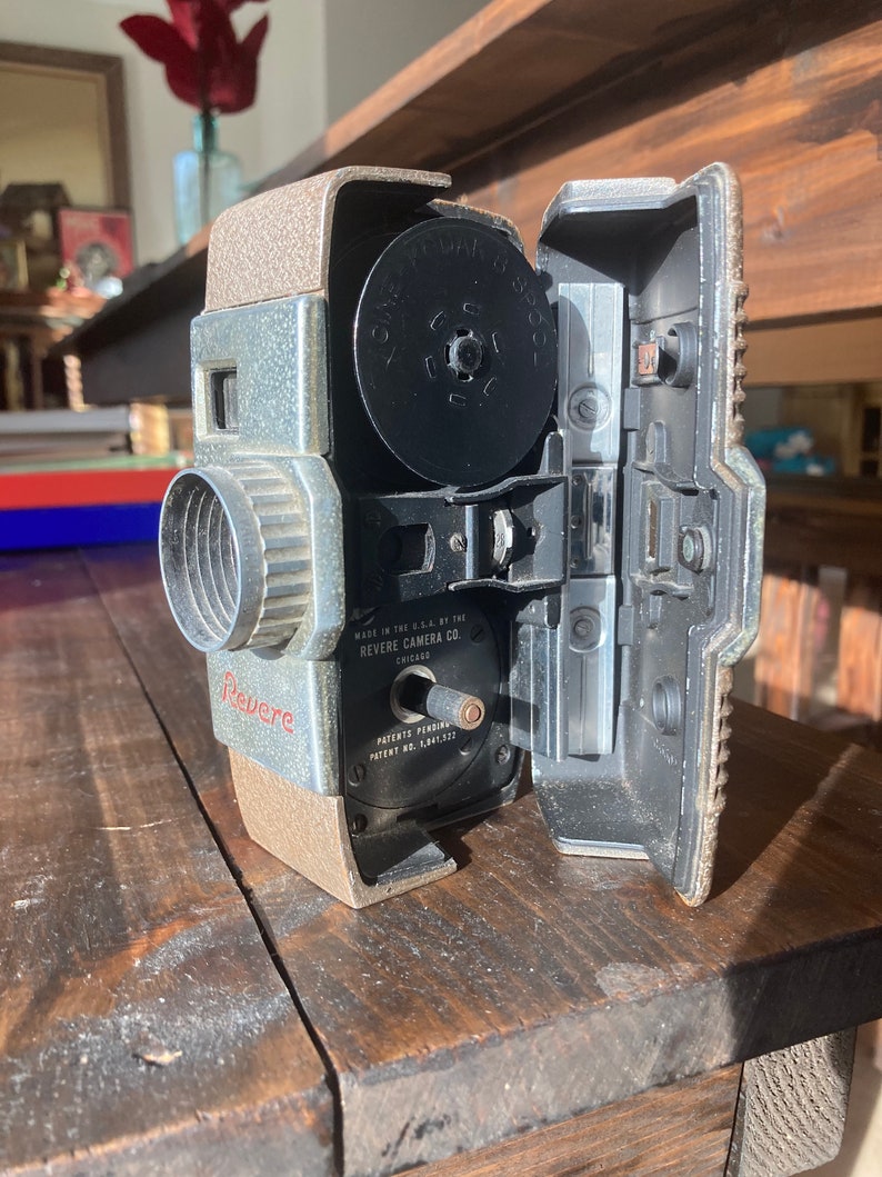 Revere Eight Model 50 8mm Movie Camera Vintage 1940s Beautiful Camera ...